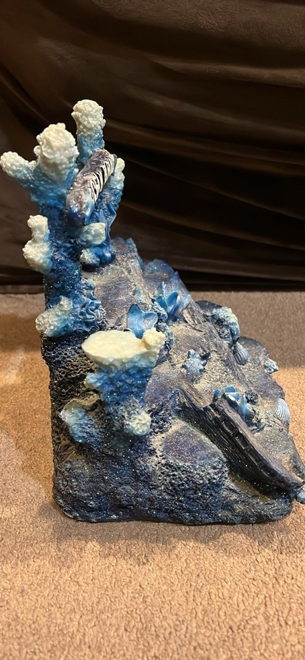 Ocean Paradise Base With 3 Ocean Creatures Figures For Display ...