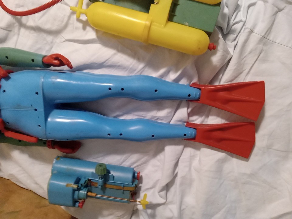 1961 Remco Frogman Scuba Diver Battery Operated Toy 2 Feet | eBay