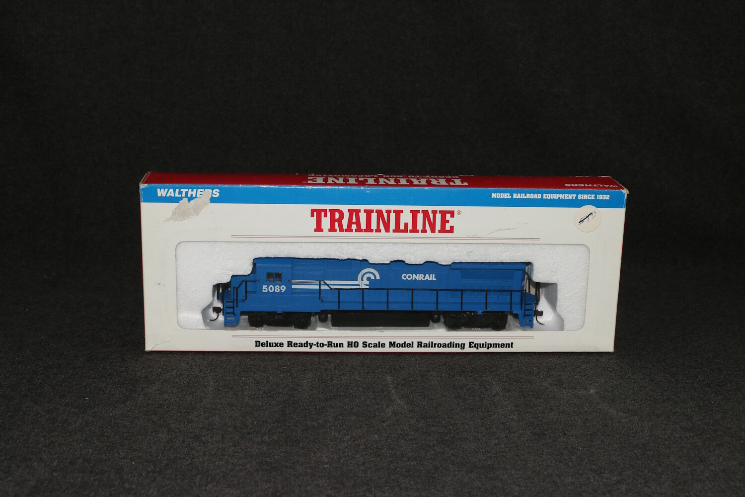 Train Walthers Trainline HO Scale #931-155 GE DASH 8 40B Conrail 5089 ...