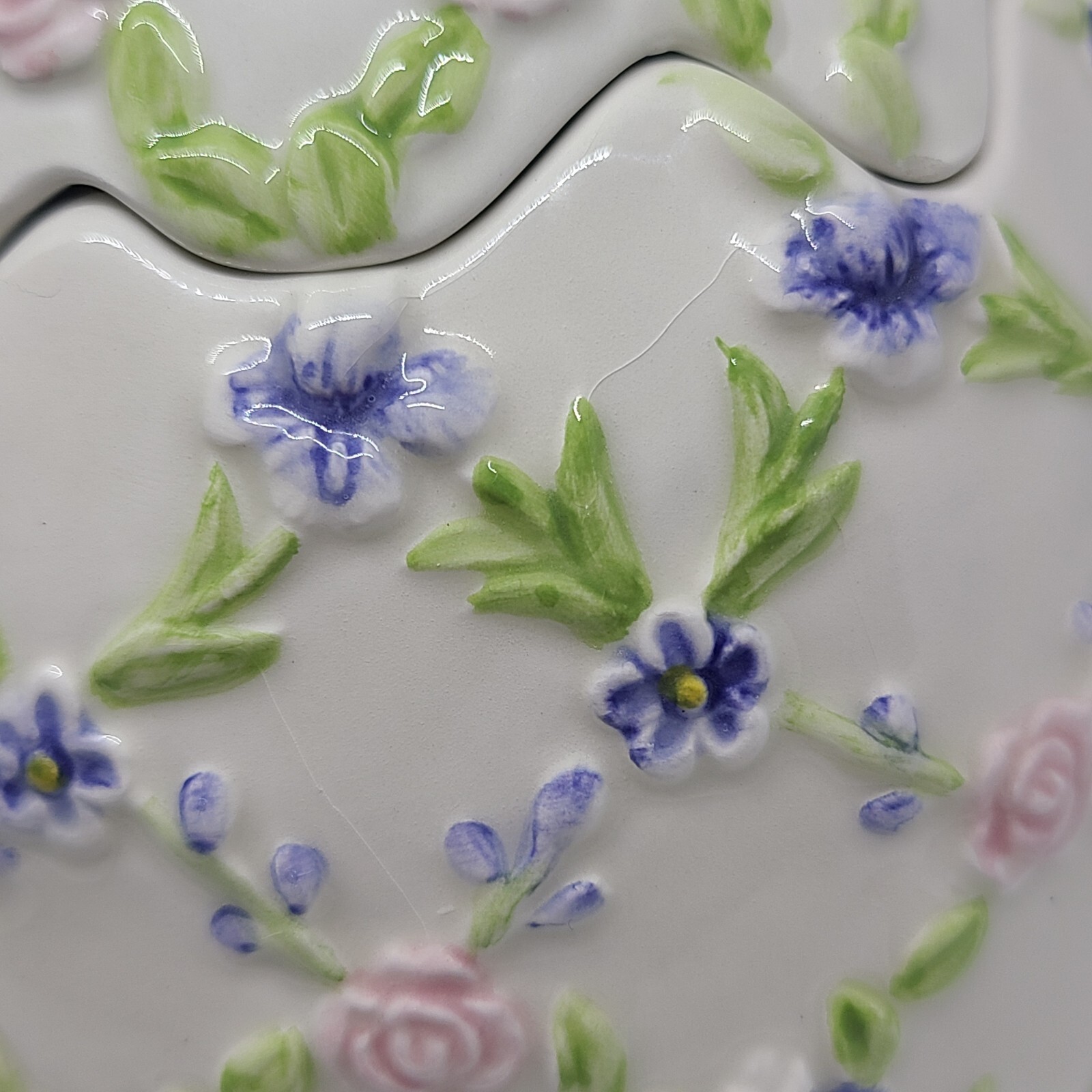 Vtg Painted Ceramic Lidded Easter Egg Candy Dish Trinket Flowers Roses ...