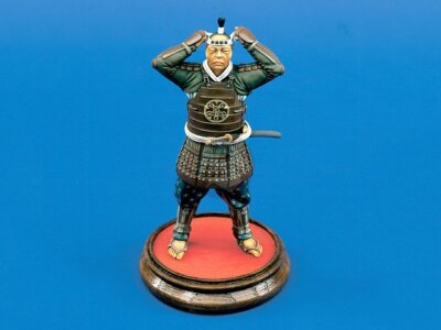 Verlinden 120mm 1/16 Japanese Samurai Warrior putting on Headband ca ...