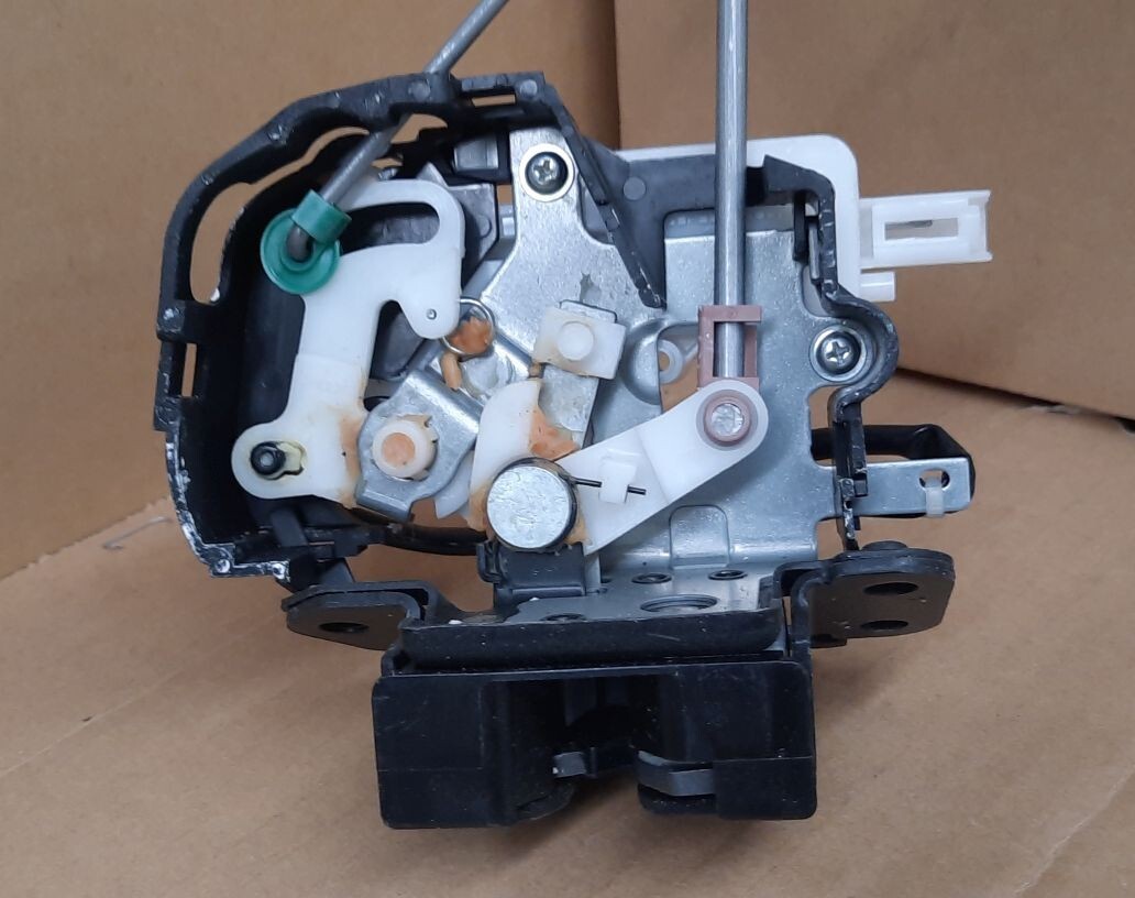 MAZDA 2 MAZDA2 DY 2002 - 2007 BOOT TRUNK HATCH LATCH CATCH LOCK ...