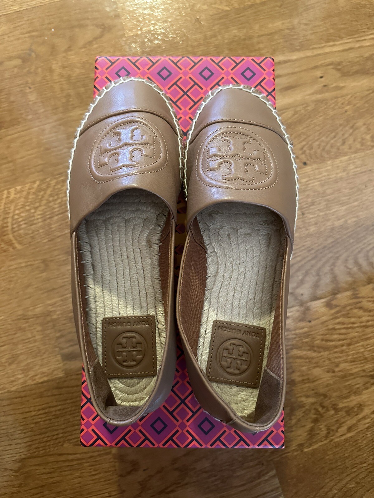 Tory Burch Signature Logo Leather Espadrille Flat Sho… - Gem