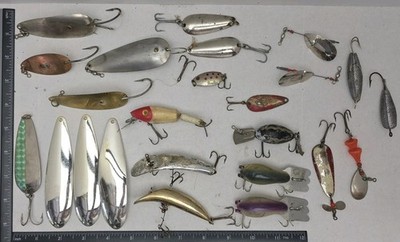 Vintage Fishing Lure Lot Estate Find - Miller Spoons, Helin Flatfish ...