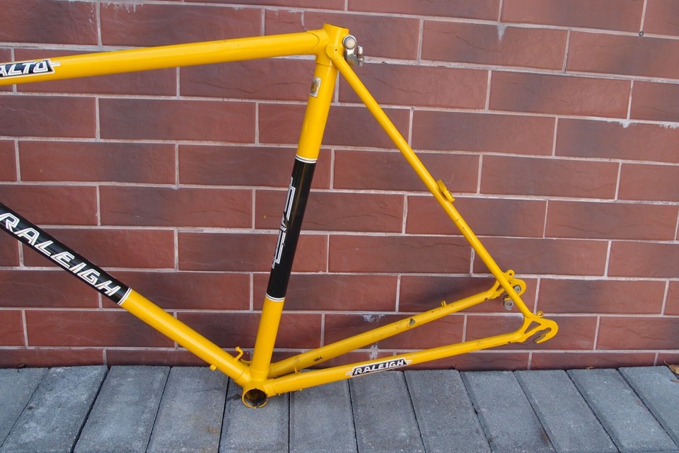 1970s steel road bike frame set Raleigh Rialto 20-30 touring frameset ...