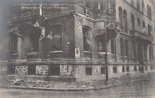 GERMANY - BERLIN - Berlin March fighting - March 1919 - General strike ...