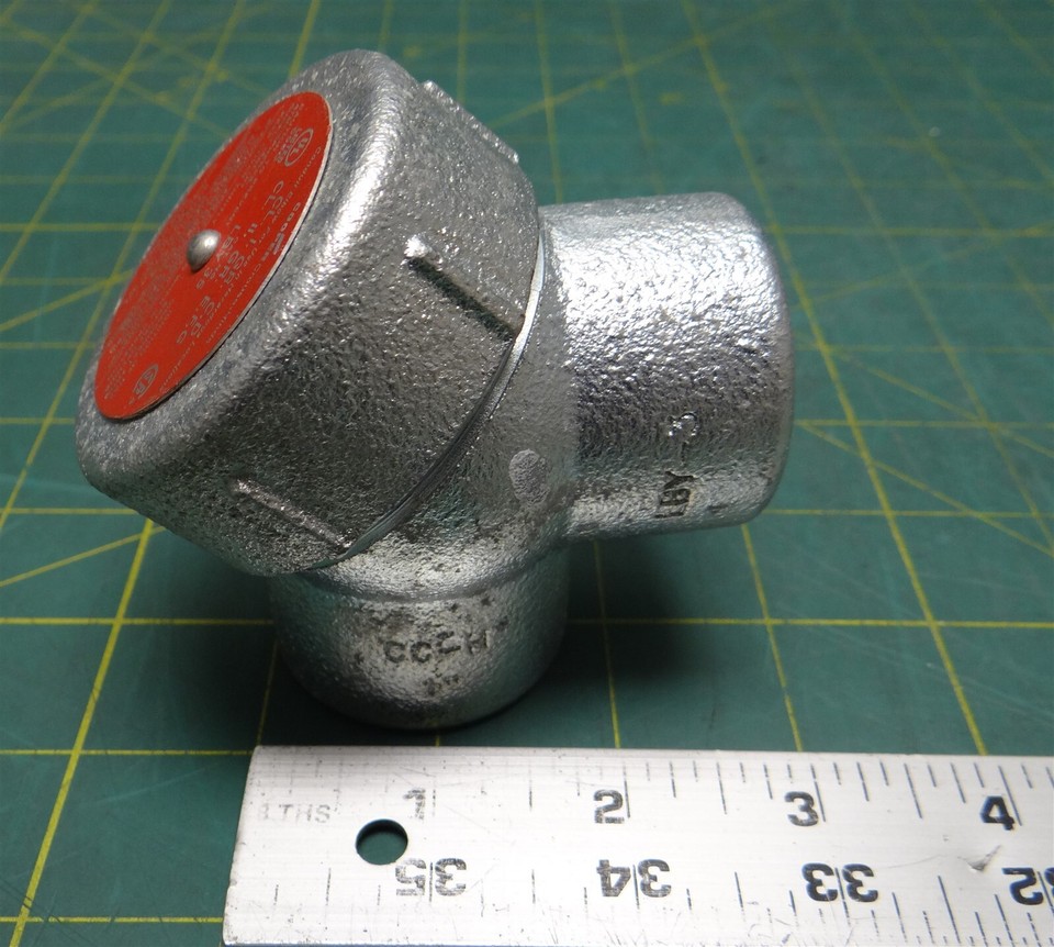 Cooper Crouse-Hinds LBY35 1" 90° Conduit Body Elbow Iron Capped ...