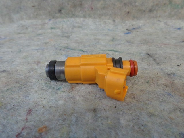 Yamaha OUTBOARD F150 Fuel Injector ASSY 63p-13761-00-00 Bin31 for sale ...