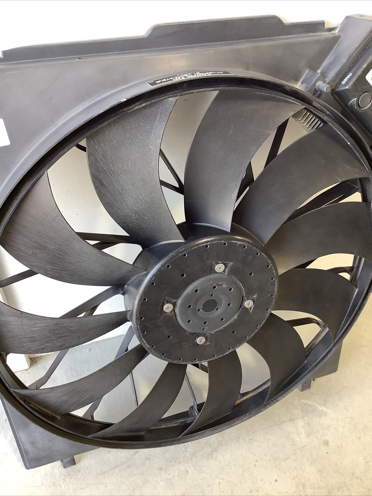 OEM Radiator Cooling Fan Assembly Brushless For Mercedes G63 AMG G550 ...