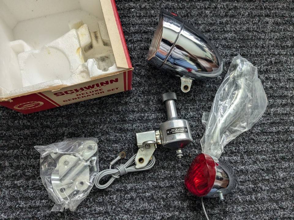 Vintage NOS Schwinn Deluxe Bicycle Generator Light Set 1971 Complete in ...
