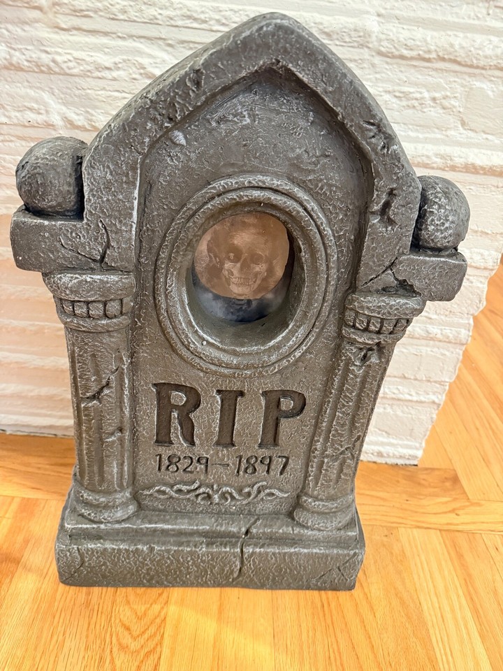 LARGE HEAVY REALISTIC RIP LADY SKELETON Gravestone Tombstone Halloween ...