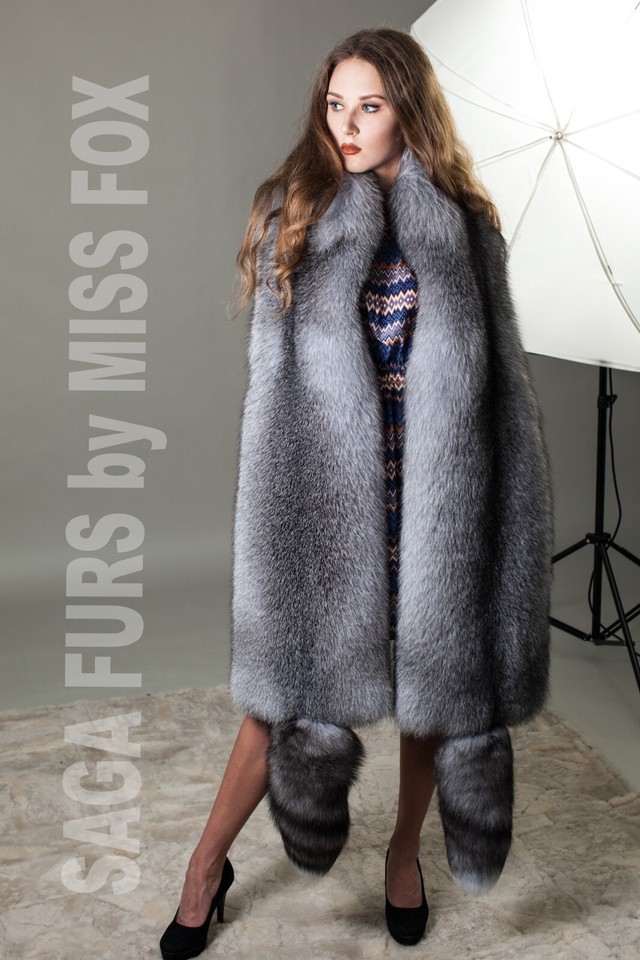 Sagafurs stunning blue frost fox fur stole with tails | eBay