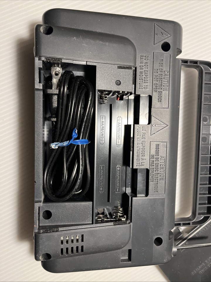 General Electric Portable Radio Am FM 2 Band Receiver GE Model 7-2662C ...