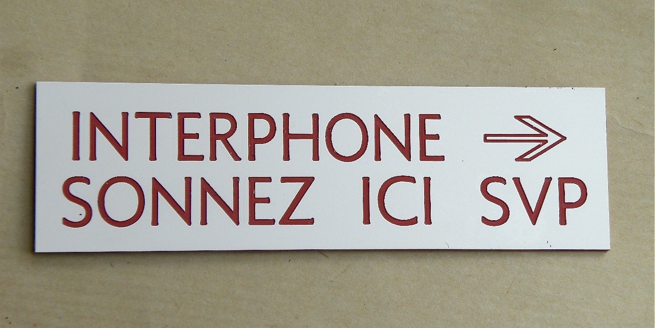 plaque gravée "INTERPHONE SONNEZ ICI SVP + fleche" ft 50x150 mm | eBay