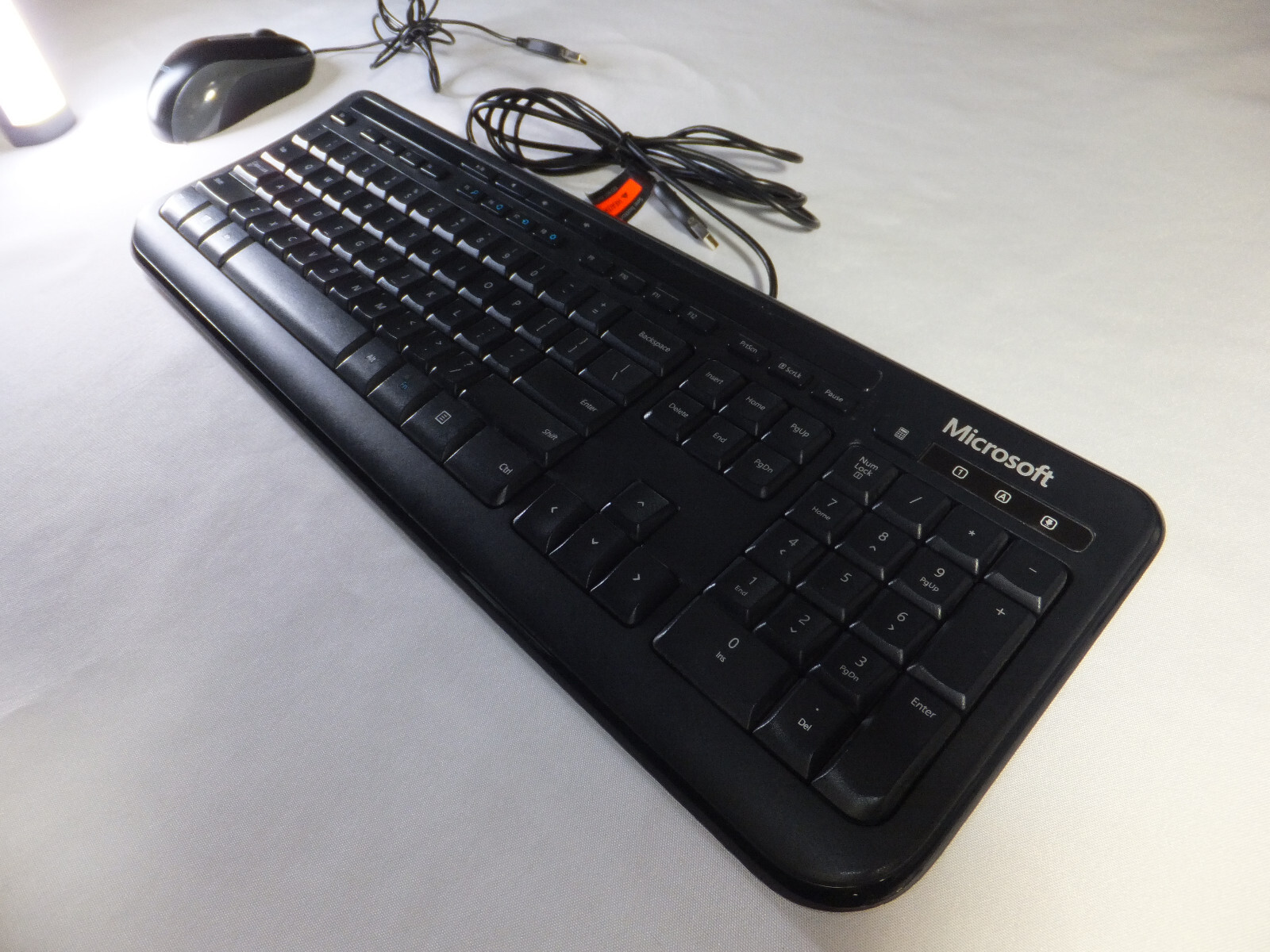 Microsoft Wired USB Keyboard 600 Model 1576 PN X879297-001 for sale ...