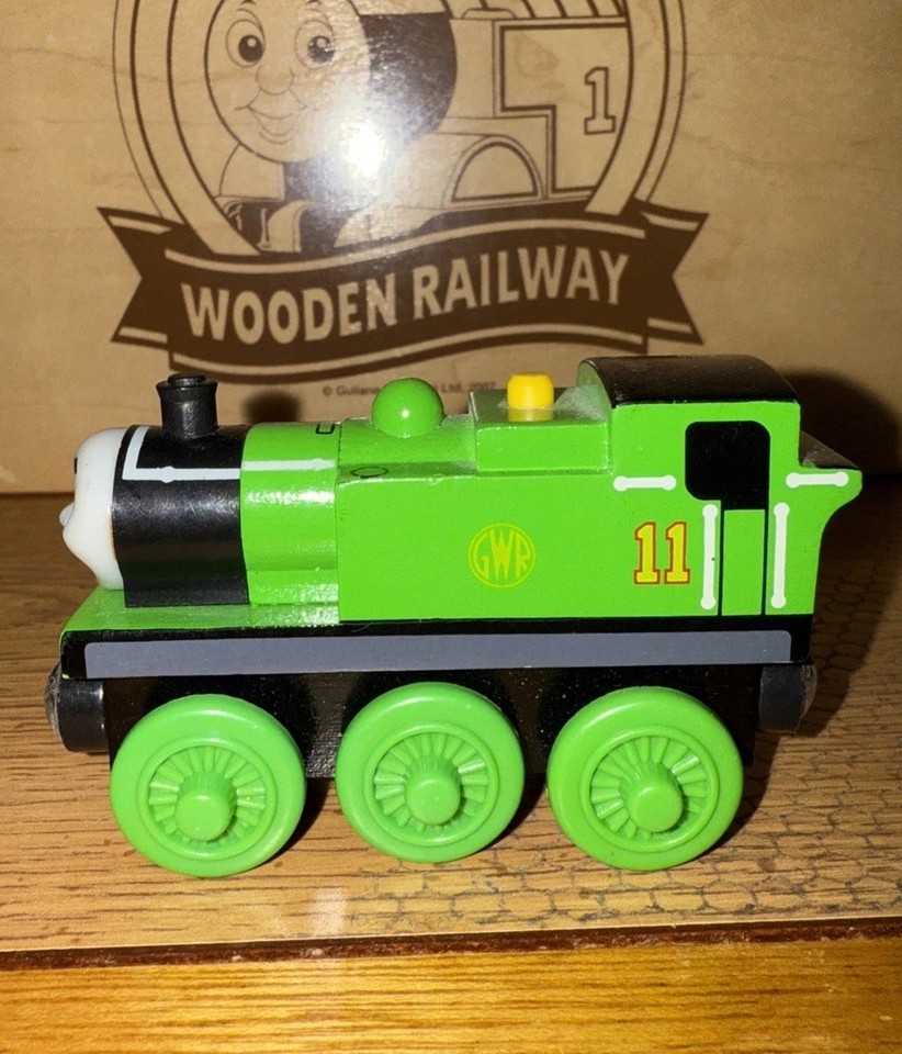 OLIVER ! THOMAS FRIENDS WOODEN RAILWAY TRAIN 2003 CGI FACE #11 GWR MINT ...