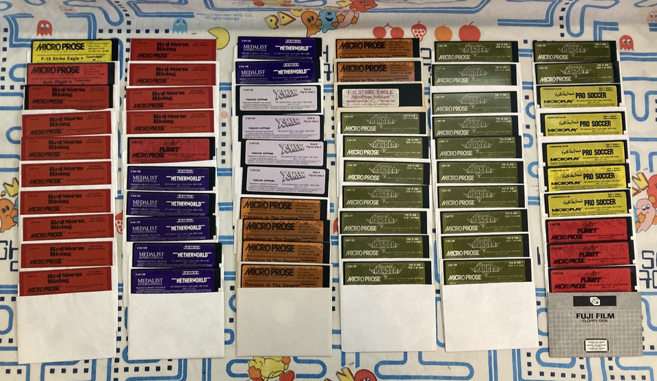 200+ Commodore 64 Floppy Disks mostly games LOOK Tetris Impossible ...