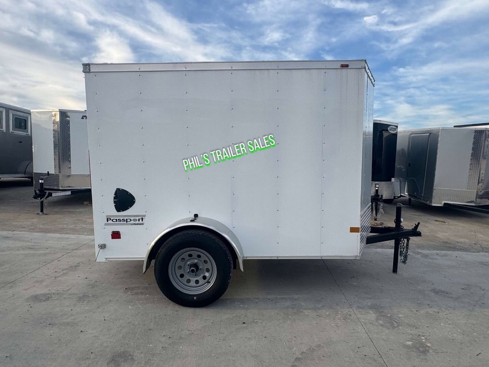 Haulmark 5X8 Haulmark enclosed trailer cargo trailer Cargo / Enclosed ...