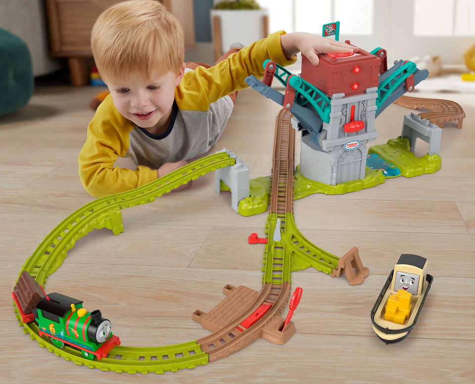 Thomas & Friends HWY23 Talking Bulstrode & Which-Way Bridge Toy Train ...