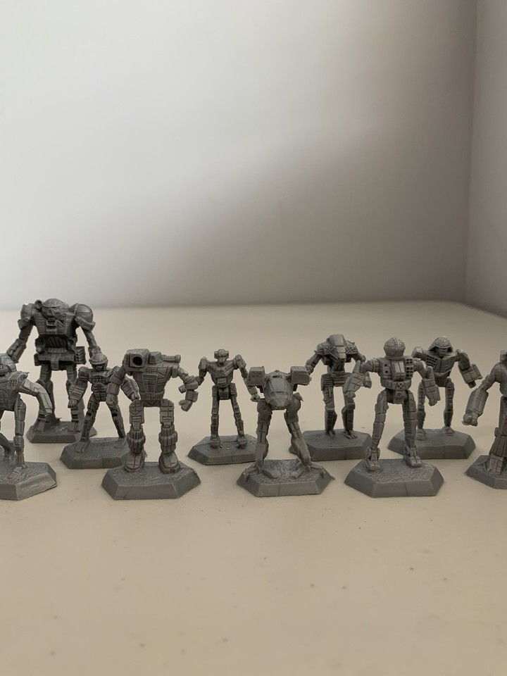 Lot Of 24 Mini Battletech Miniatures Gray Not Painted Plastic Mech | eBay