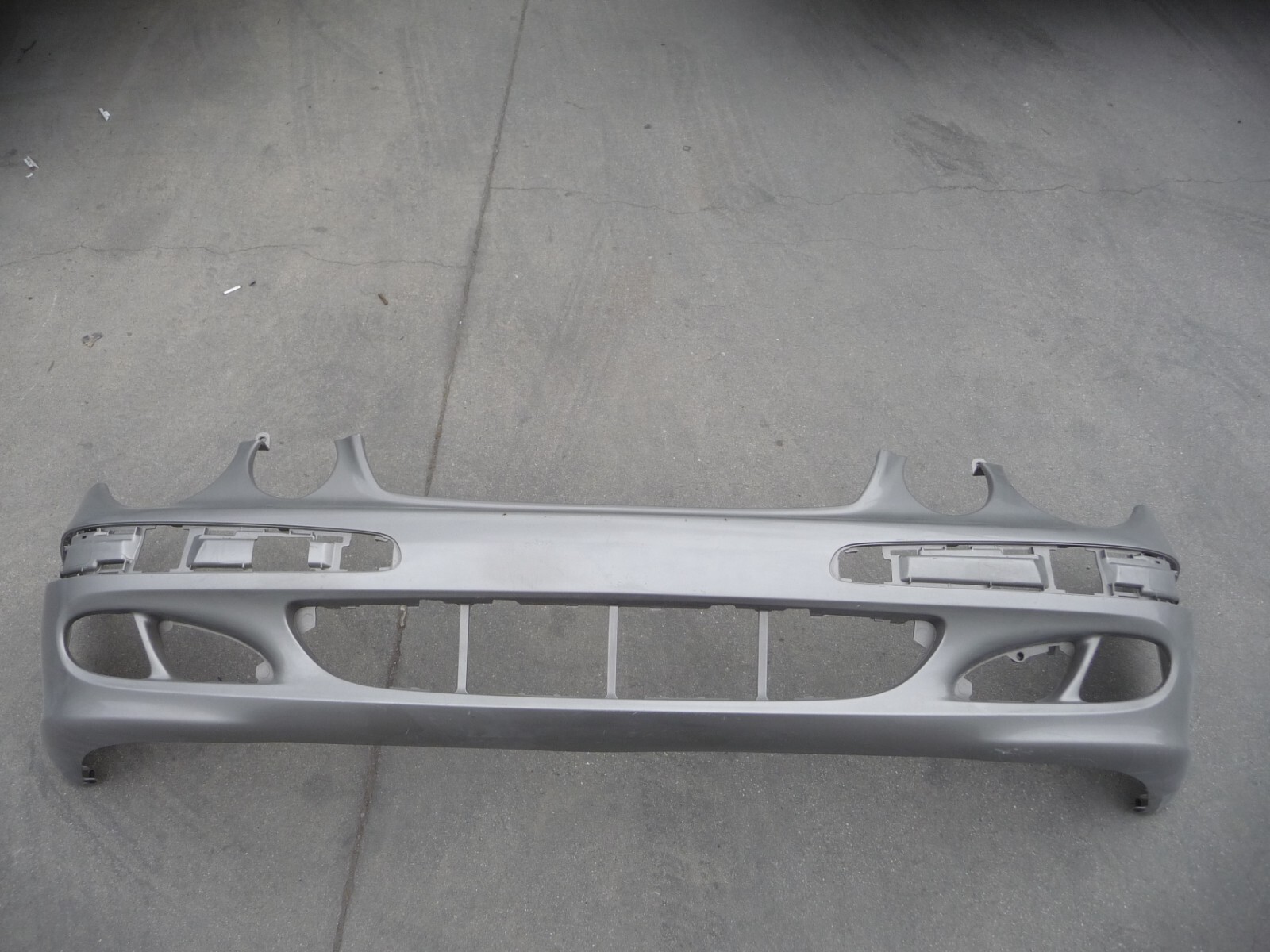 2003-06 Mercedes W211 E320 E350 E500 E55 Front Bumper Cover Oem ...