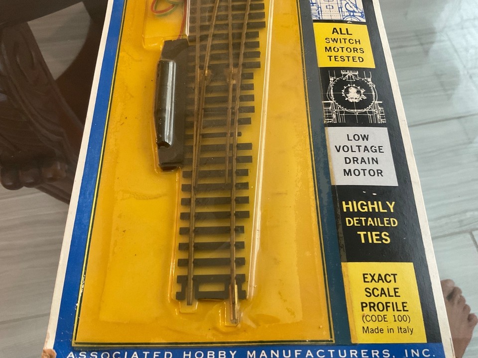 AHM HO Scale Track #2507 #6 Right Hand RC Switch Wires Made Italy ...
