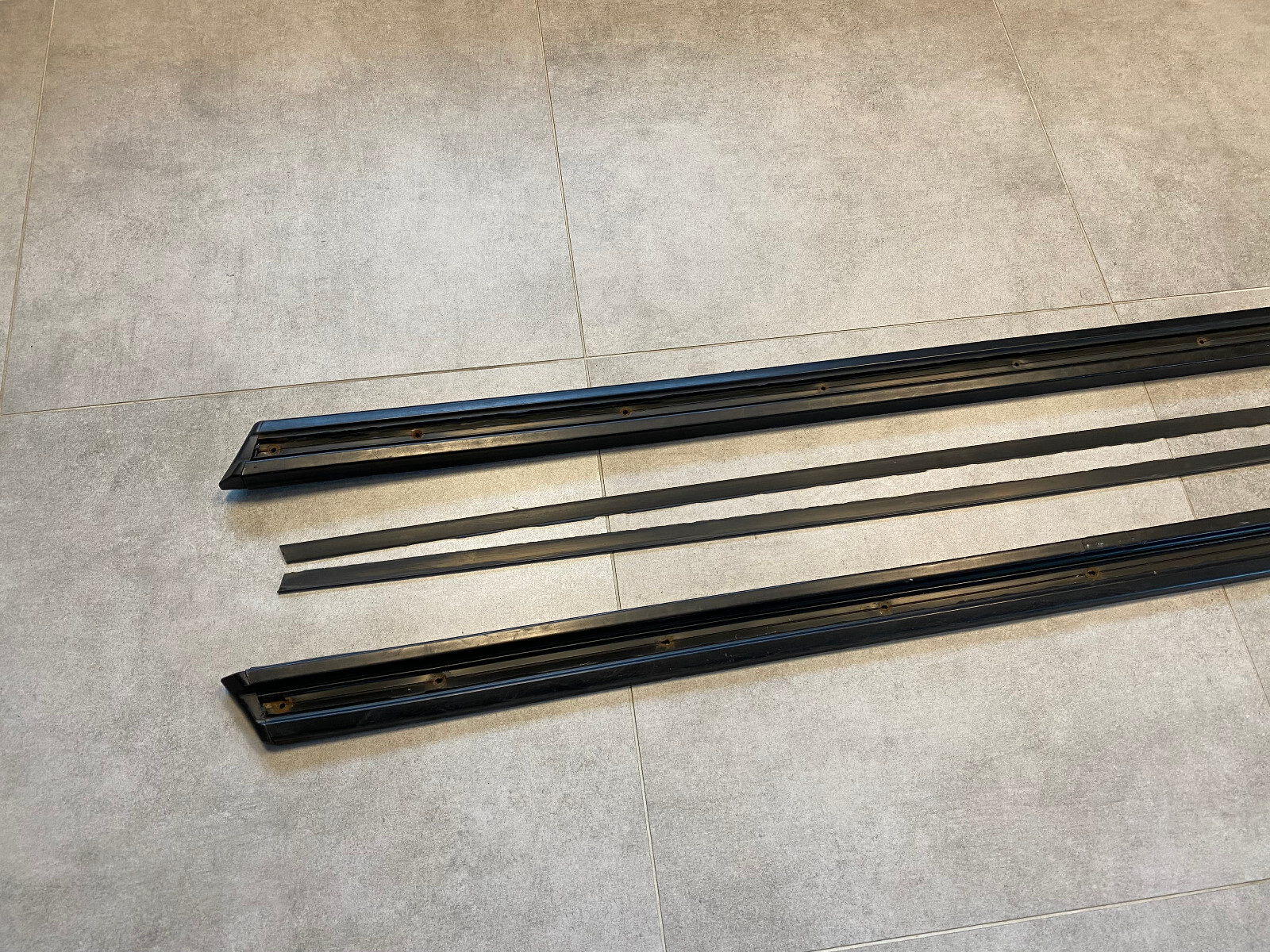 MB G W463 Exterior Front Right Door Rocker Moulding A4636902862 OEM for ...