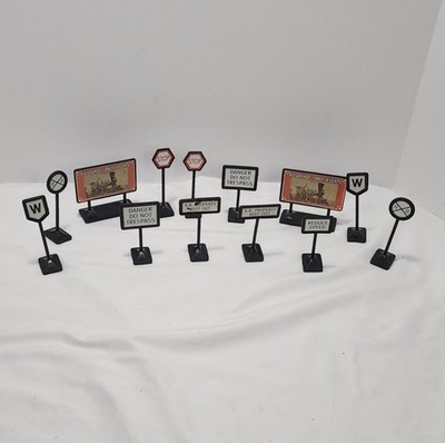 Lot Of 13x EZTEC Railroad Train Set G-GAUGE Stand Up Signs - Scientific ...
