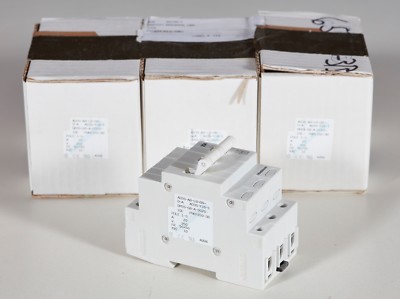Circuit Breakers - Heinemann Circuit Breakers 3 Pole