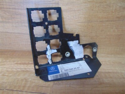 Auxliary Relay A34 Bracket Genuine Mercedes 374/934/976 - A9405402940 ...
