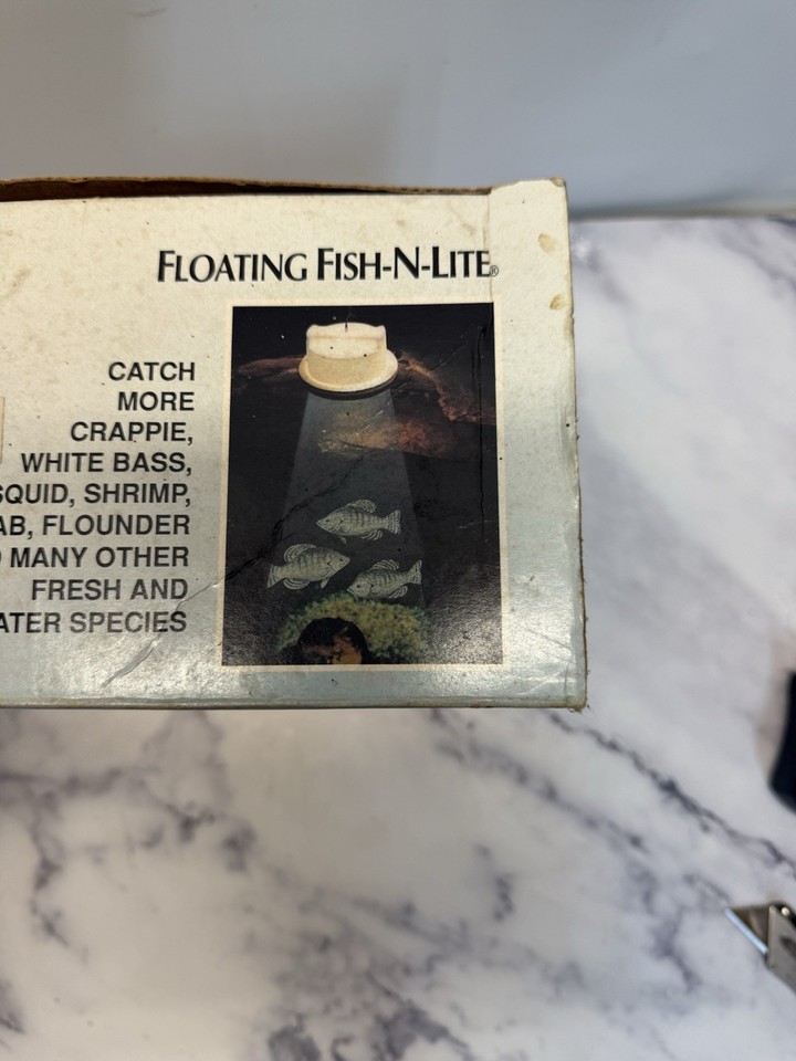 FLOATING FISH-N-LITE - NIGHTBLASTER OPTRONICS Fishing Light Fish ...