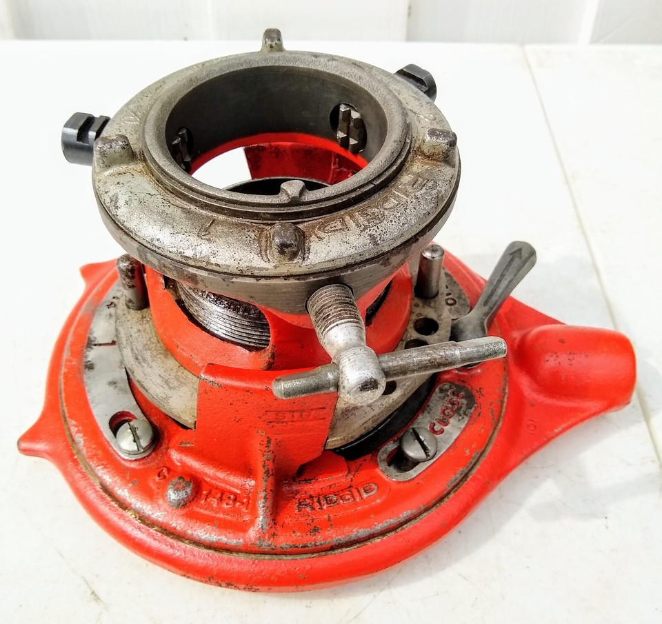 RIDGID 65R 1-2" ADJUSTABLE PIPE THREADER RECEDING W/ HANDLE & METAL ...
