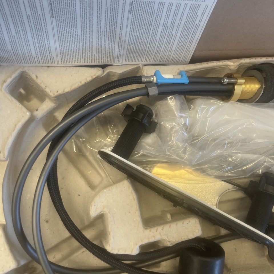 Delta Kitchen Faucet Single Handle Pull-Down 19835Z-SD-DST Auburn ...