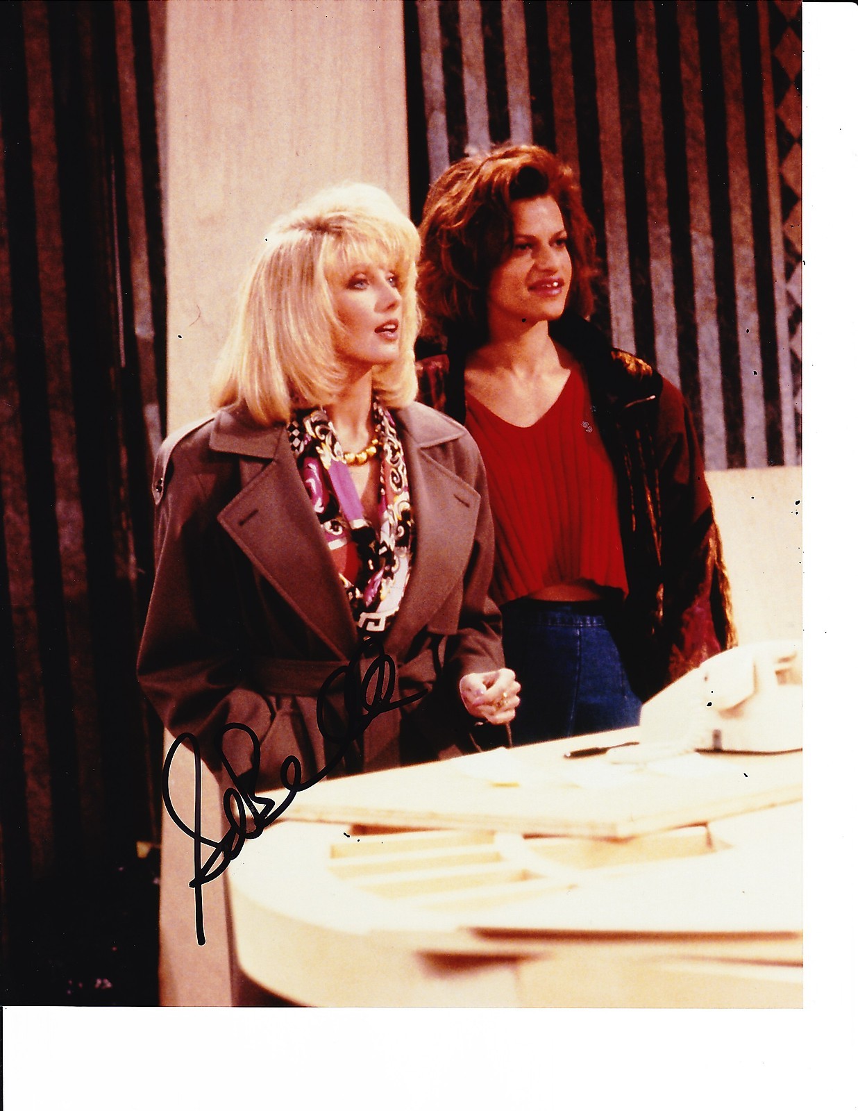ROSEANNE SANDRA BERNHARD SIGNED WITH GIRLFRIEND 8X10 | eBay