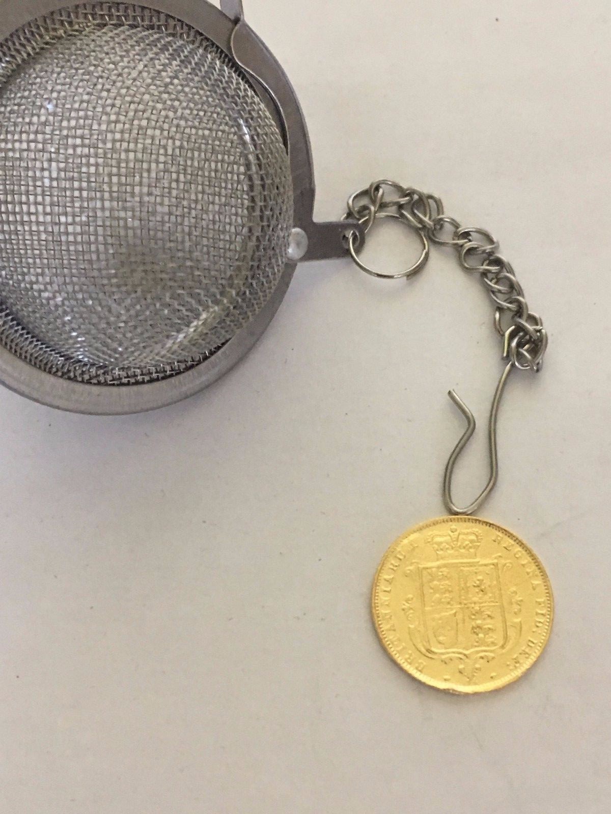 Victoria Half Soverign Coin WC69 Gold Tea Ball Mesh Stainless Steel ...