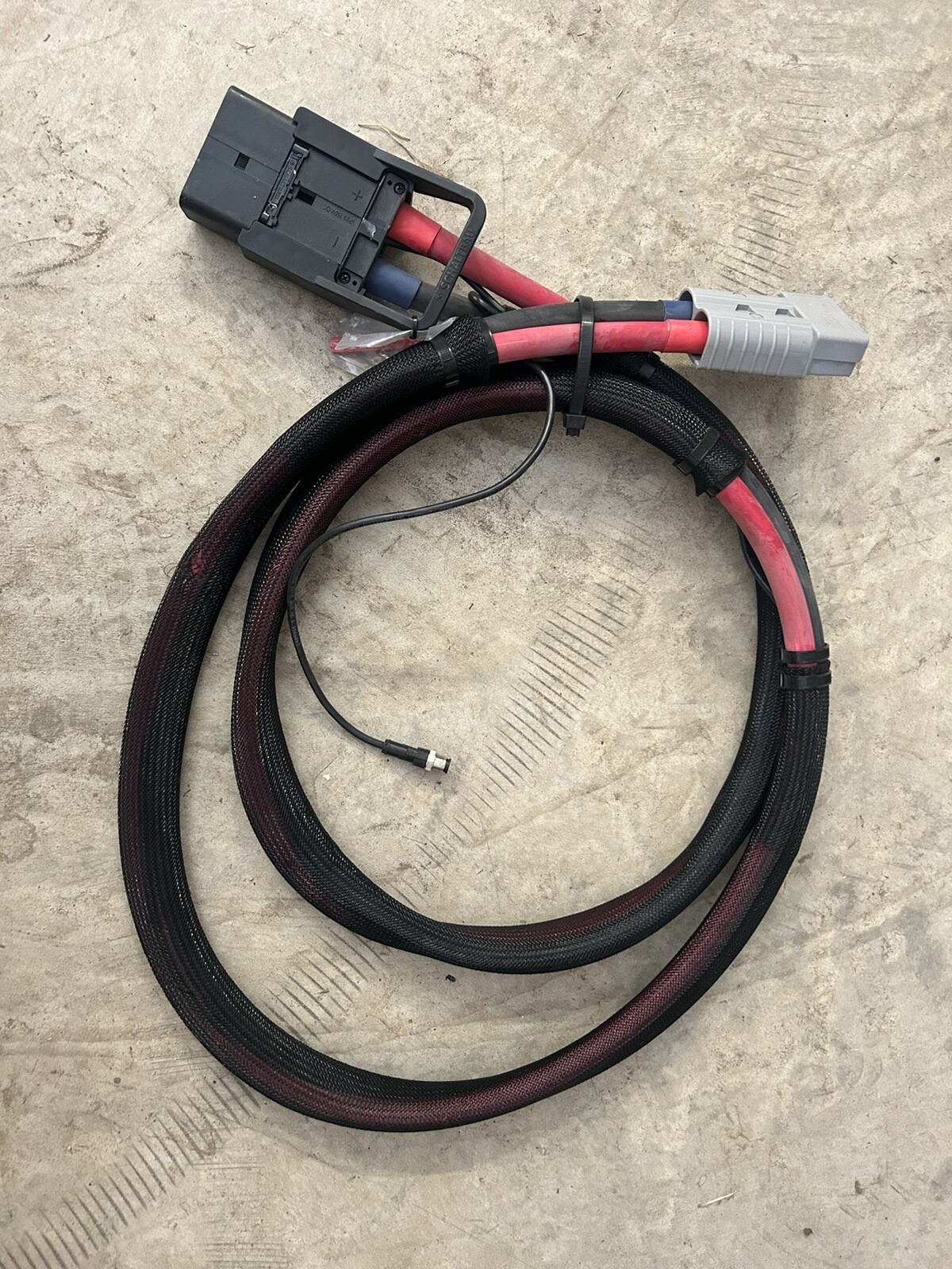 Crown Lithium Ion Charge Harness 164401-400-10 10' 4/0 Schaltbau LV400 ...