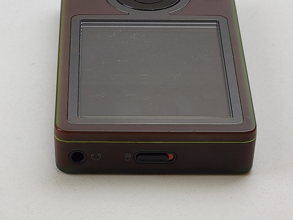 Microsoft Zune Digital Media MP3 Player (1091) 30GB - Brown - TESTED ...