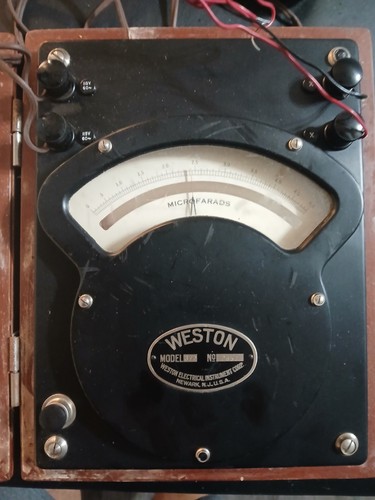 Weston Model 372 AC & DC Ammeter with its original wooden carrying case ...