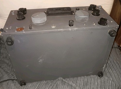 Vintage US Military Radio Reciever won't power on | eBay