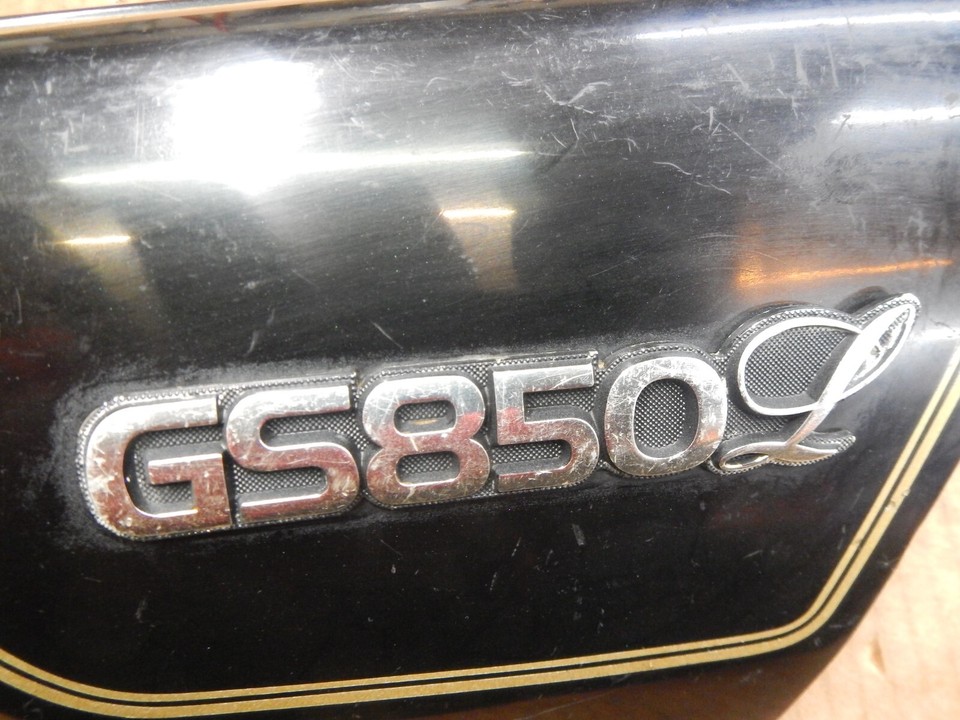 Suzuki GS850L 1982 Right side cover 47111-45310 4FL | eBay
