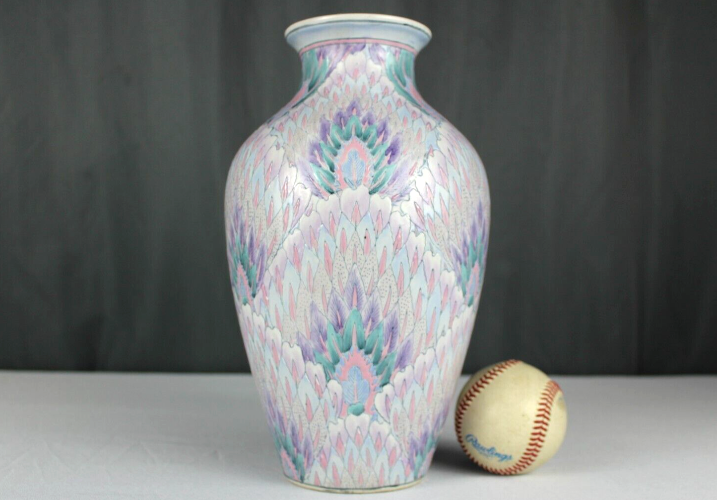 11 1/4" Plumage Fantasy porcelain vase by Toyo H. F. P. Macau made in ...