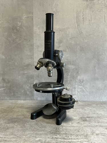 Antike Rarität Leitz Wetzler Revolver Mikroskop aus der Robert Koch ...