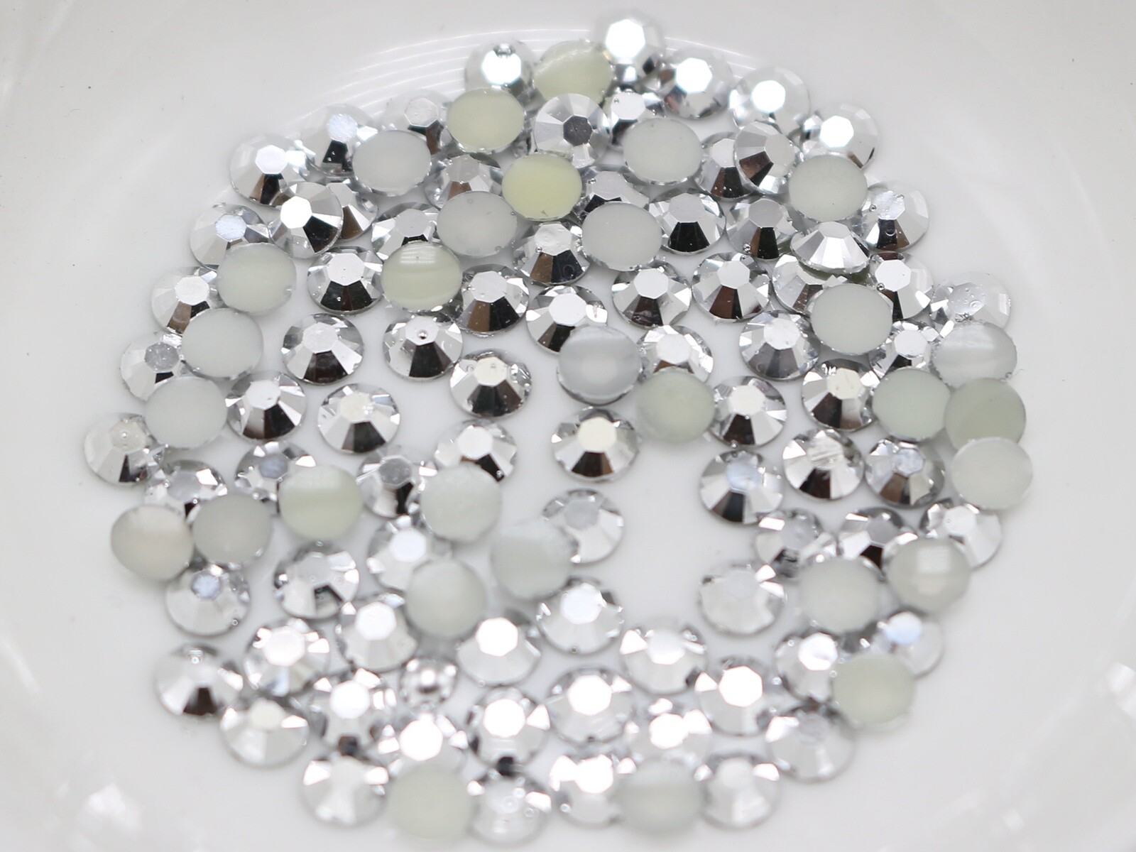 2000 Silver Acrylic Faceted Round Flatback Rhinestone Gems 4mm 16ss ...