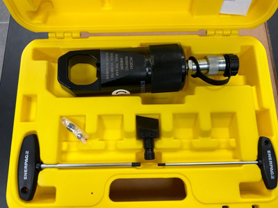Enerpac NC3241, 20 Ton Capacity, Hydraulic Nut Cutter, Hexagon up to 1. ...