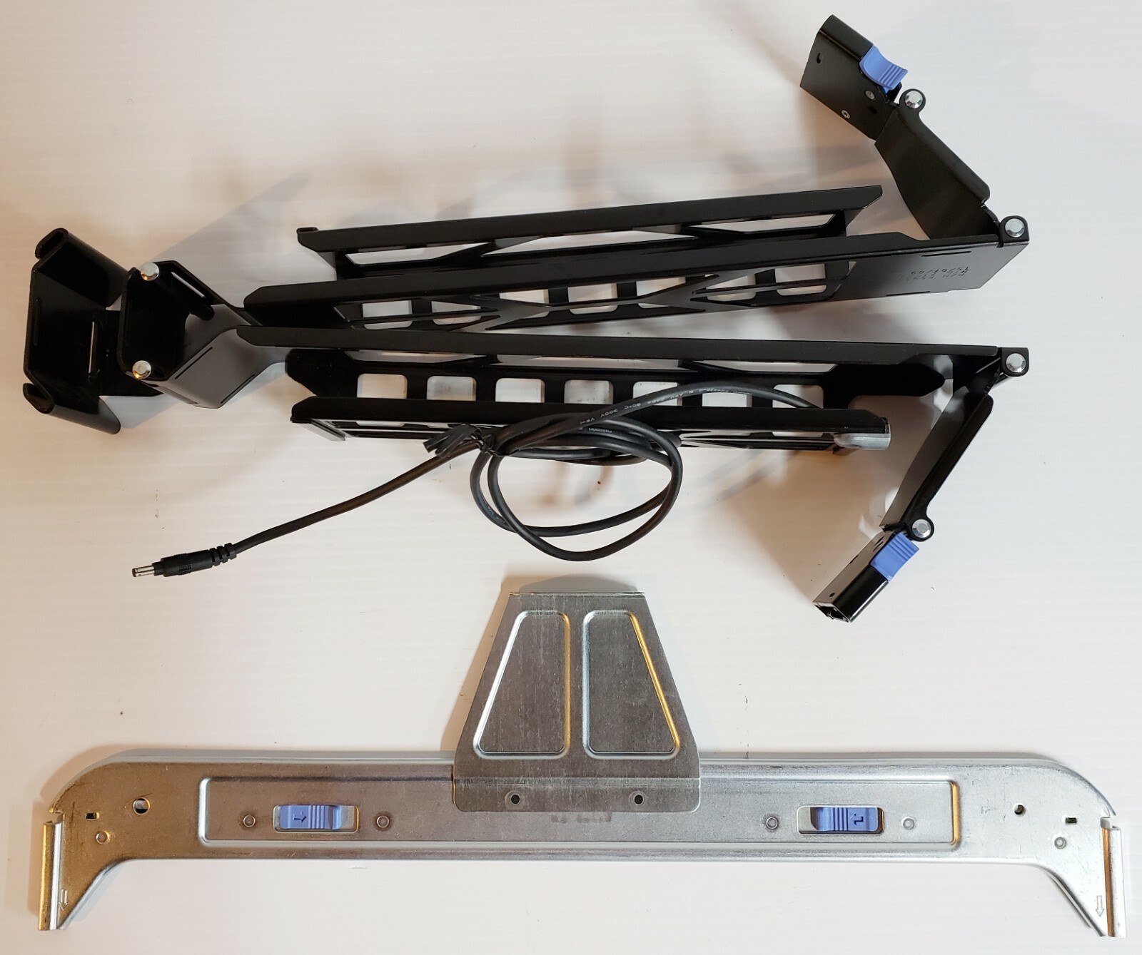 Lot of 2 Dell Server Rack G387C Cable Management Arm Support with C841H ...