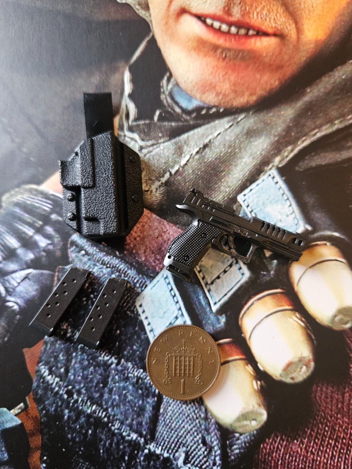 Hot Toys Deadpool 2 MMS583 Cable Pistol & Holster loose 1/6th scale | eBay