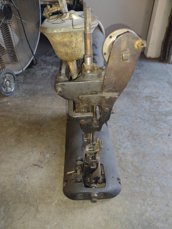 Puritan sewing machine, chain stitch, red wing boots, bootmaking ...