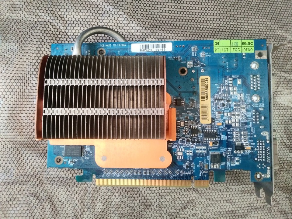 Gigabyte graphics card 256MB | eBay