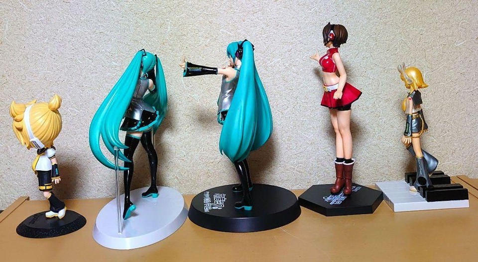 Hatsune Miku Kagamine Rin MEIKO Kagamine Len Vocaloid Premium Figures ...