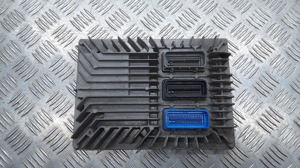 Opel Insignia A 2014 12658498 Engine control unit module ECU DIG23041 ...